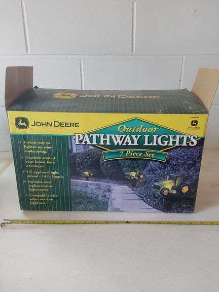 SET OF JOHN DEERE PATHWAY LIGHTS NIB - Kaufman Realty & Auctions