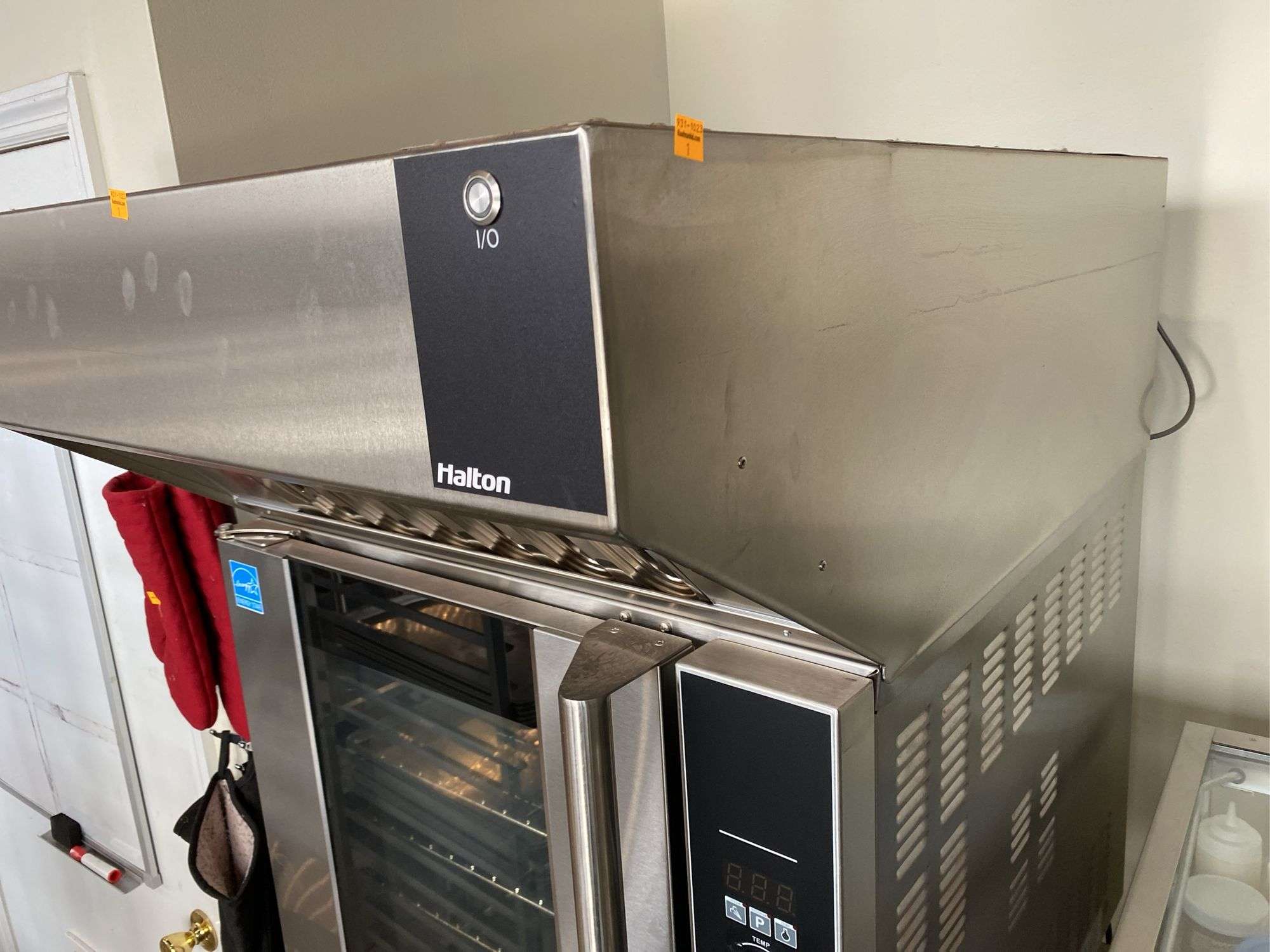 Moffat E32D5 Electric Convection Oven with Moffat VH32 Ventless Hood ...