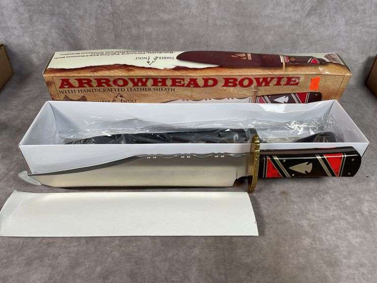 TIMBER WOLF ARROWHEAD BOWIE WITH HANDCRAFTED LEATHER SHEATH MODEL 17 ...