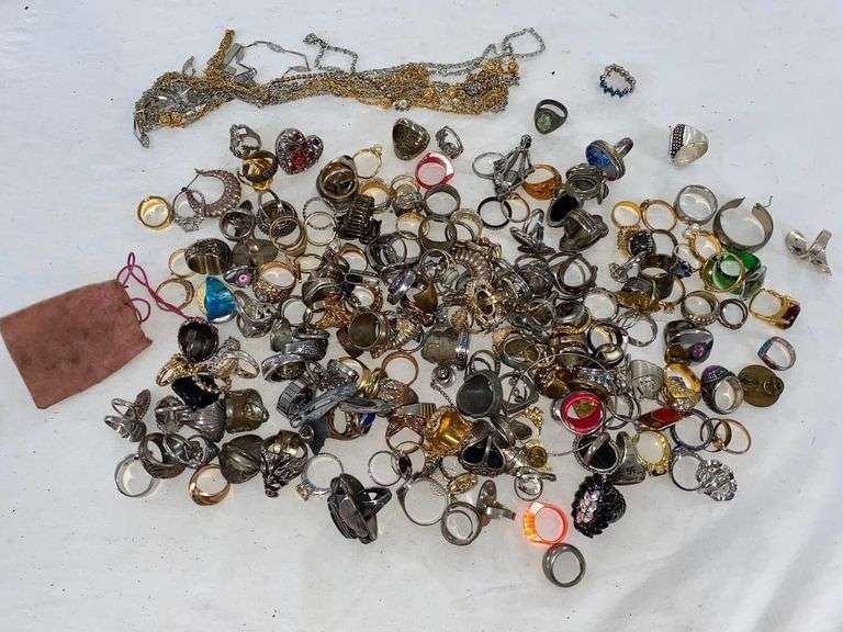 Jewelry - Kaufman Realty & Auctions