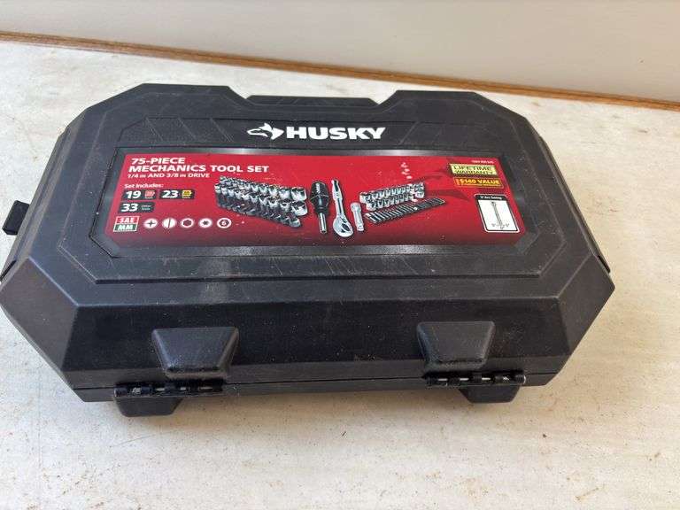 Husky socket set ( couple sockets missing) - Kaufman Realty & Auctions