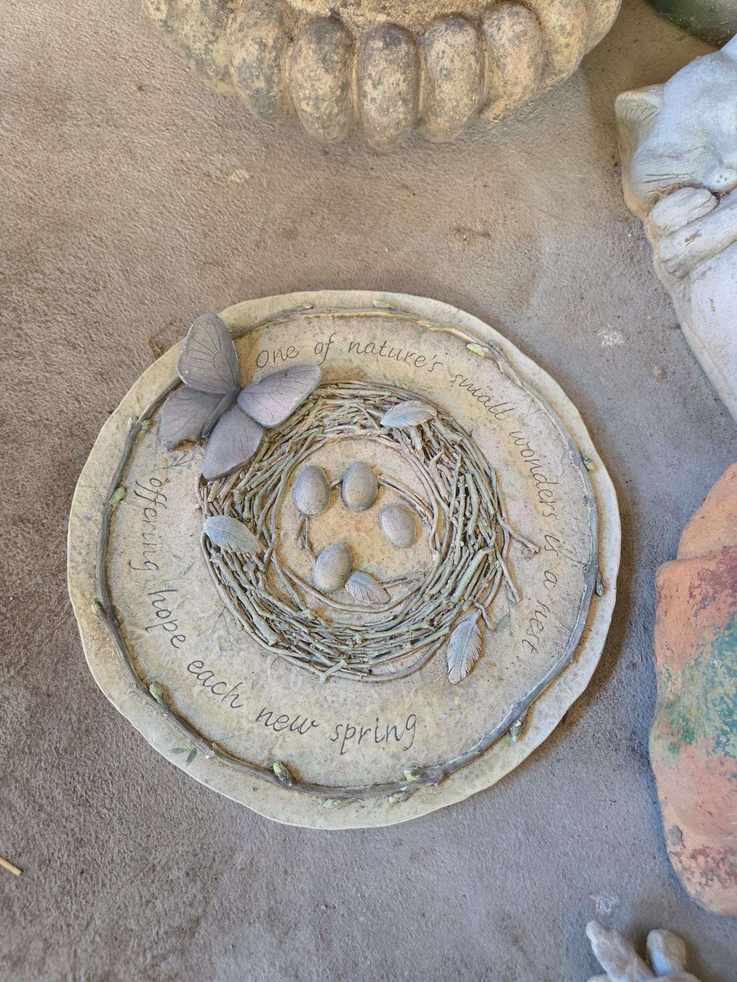 Yard decor - Kaufman Realty & Auctions