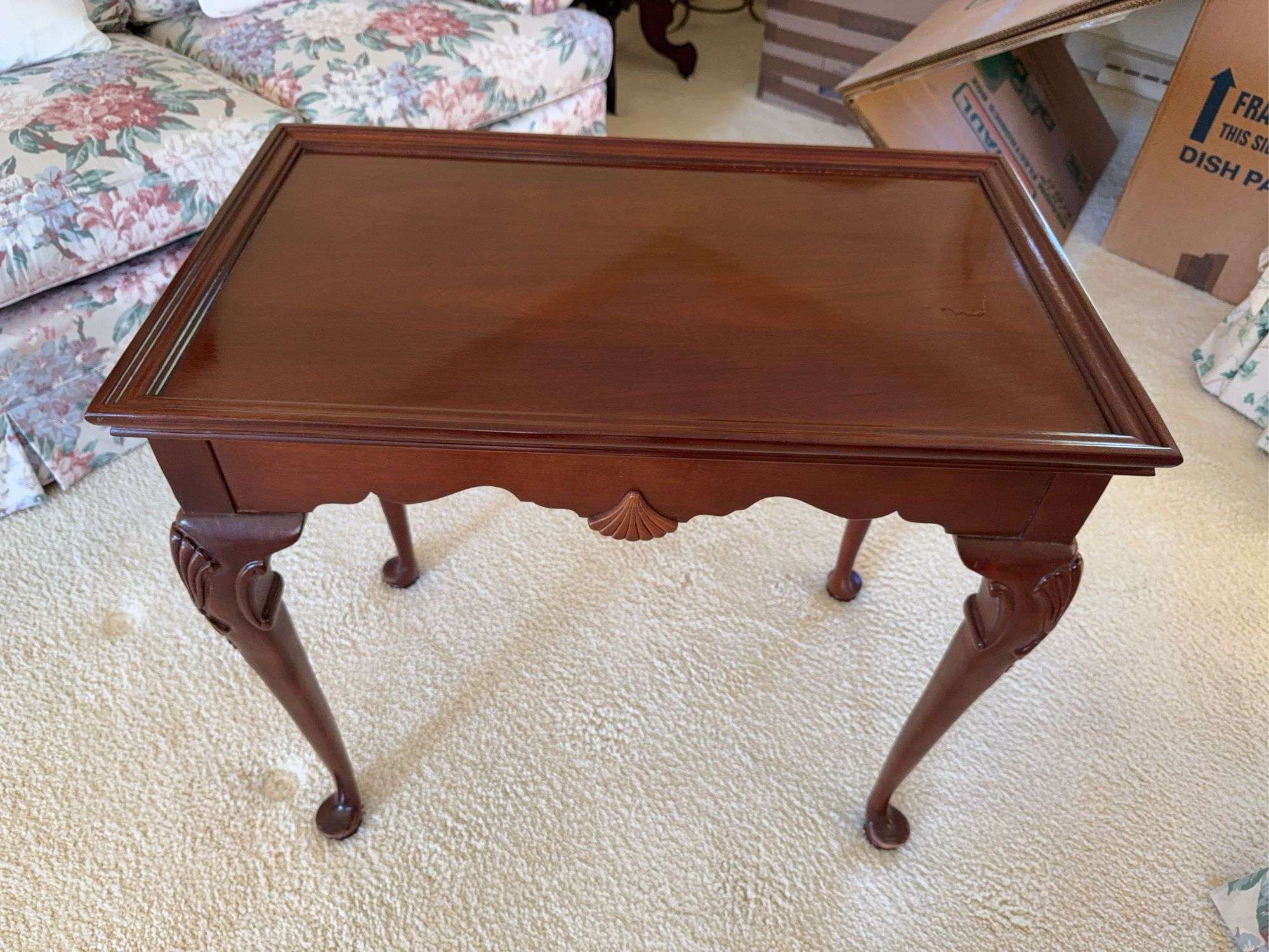Queen Anne, Cherry End Table - Kaufman Realty & Auctions