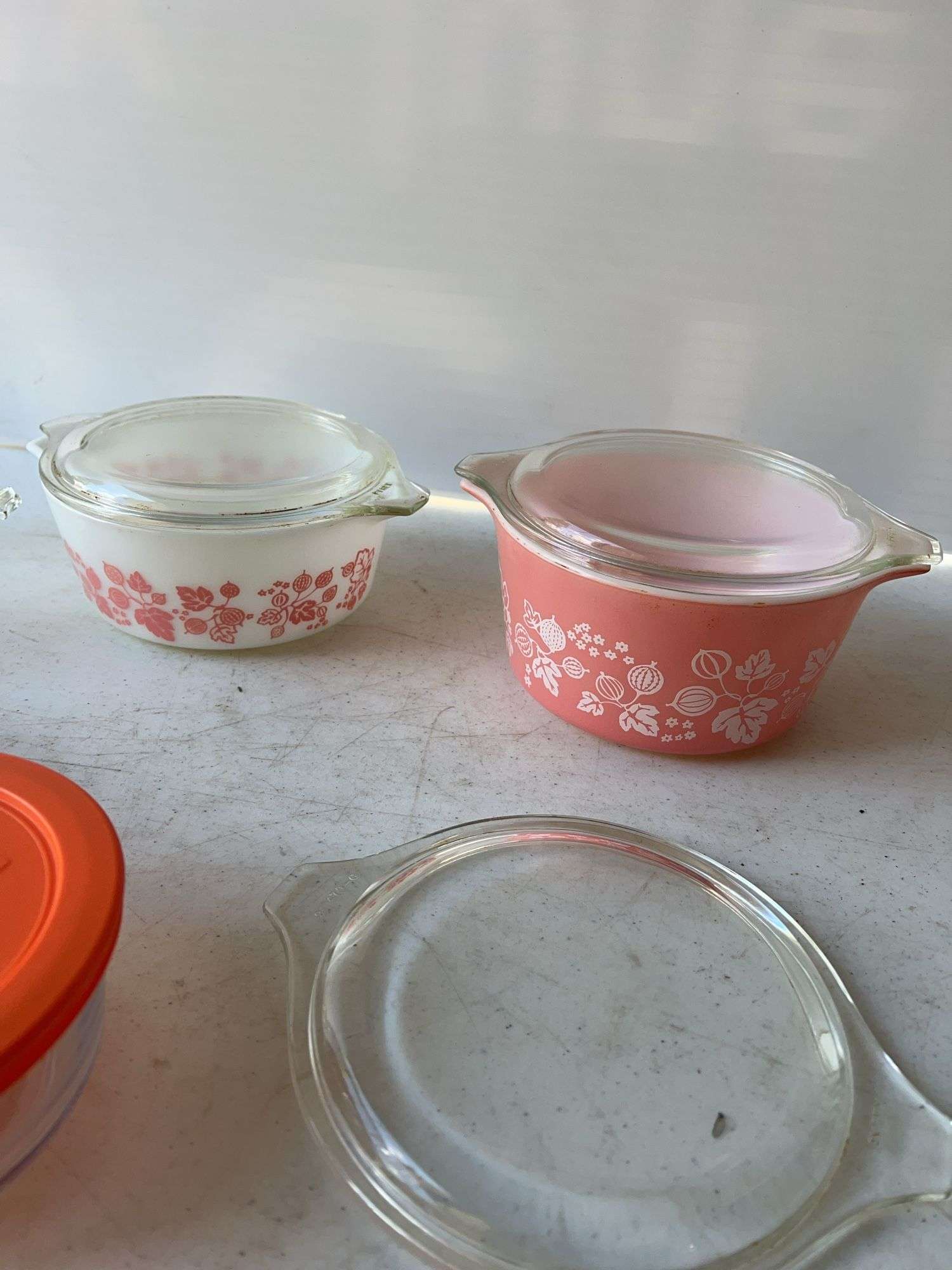 Vintage Pyrex casserole dishes, other Pyrex & casserole dishes ...
