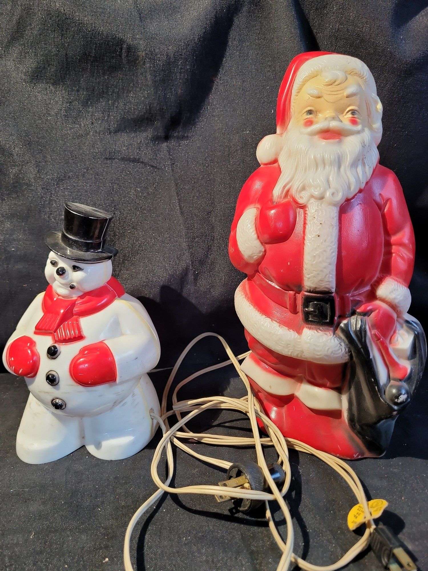 VINTAGE LIGHT UP SANTA & SNOWMAN - Kaufman Realty & Auctions