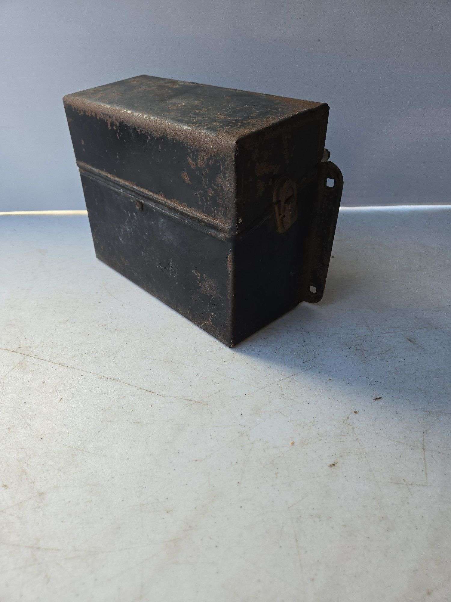 Model T coil box - Kaufman Realty & Auctions