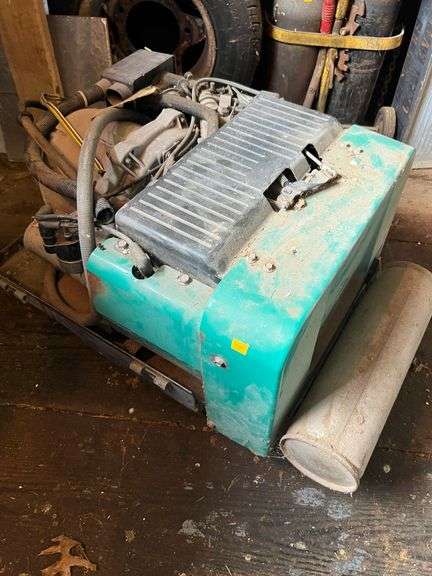 Emerald Plus Gasoline Generator - Kaufman Realty & Auctions