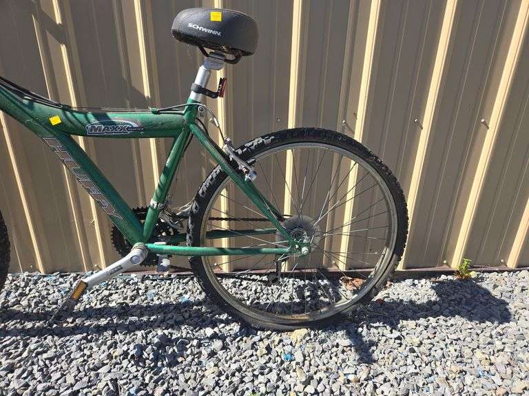 Mens Huffy Maxx Mountain 18 Speed Bicycle - Kaufman Realty & Auctions