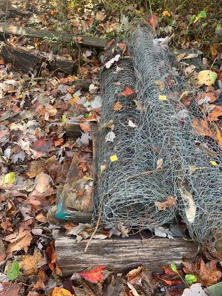 4ft Chicken Wire Fencing - Kaufman Realty & Auctions