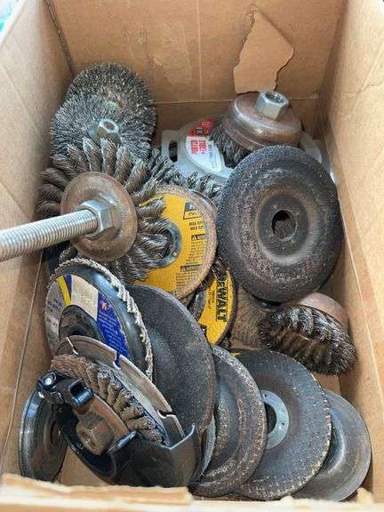 Box of Assortment Grinding Wheels - Kaufman Realty & Auctions