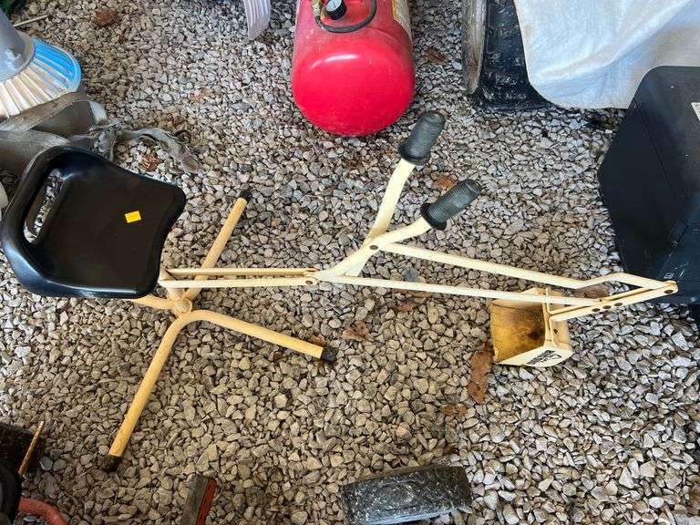 The Big Dig Kids Toy Backhoe - Kaufman Realty & Auctions