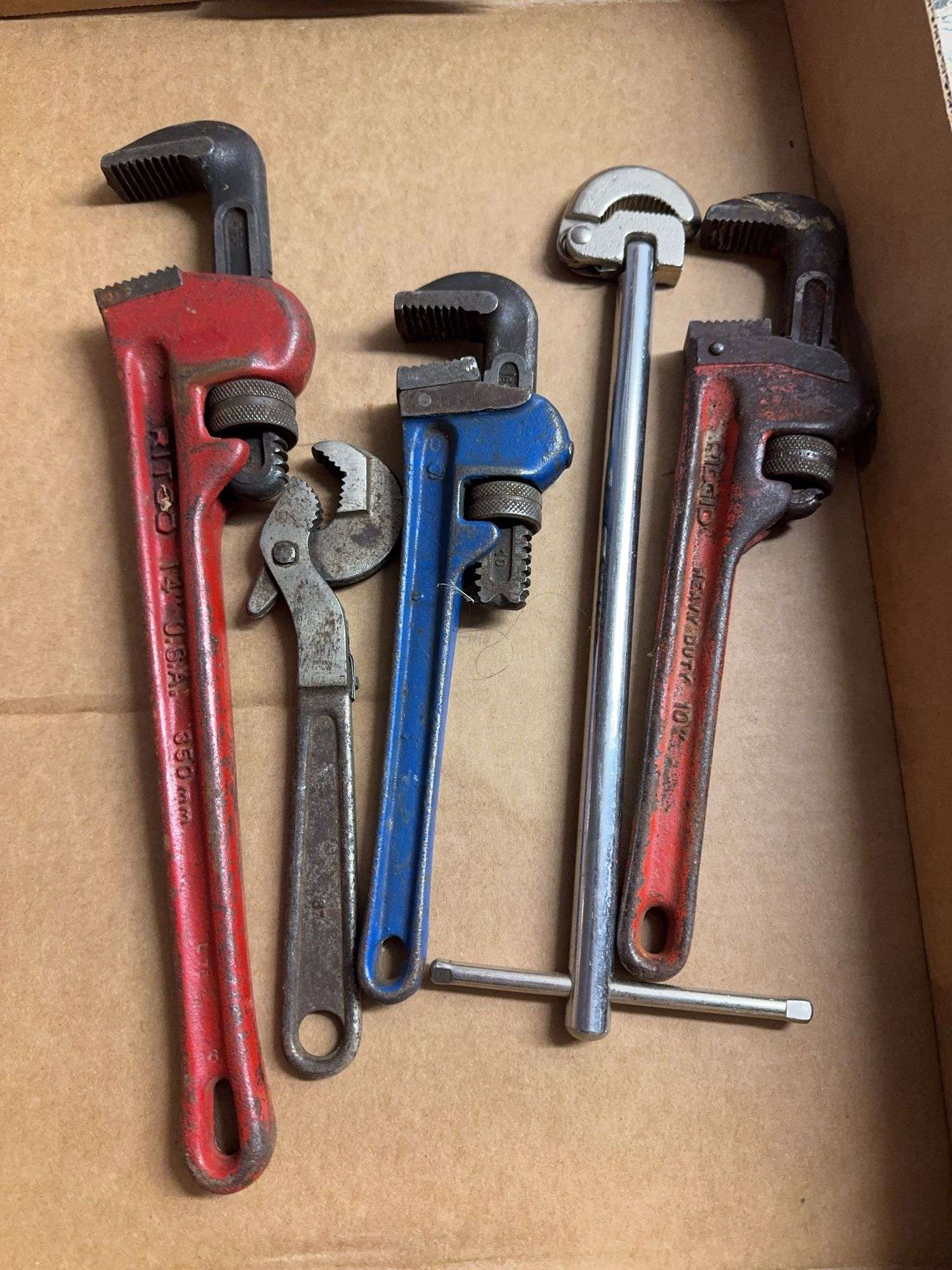 (5) Pipe Wrenches - Kaufman Realty & Auctions