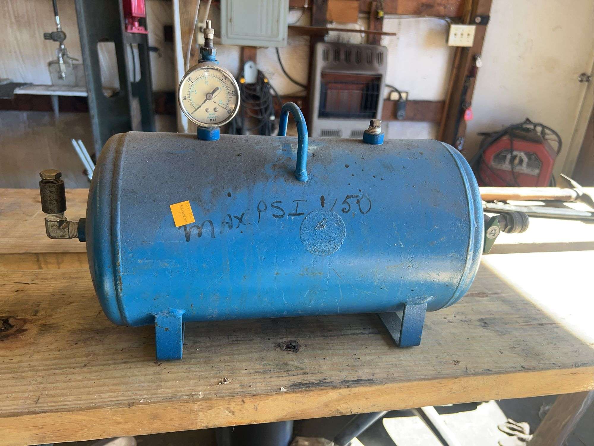 Portable Air Compressor Tank - Kaufman Realty & Auctions