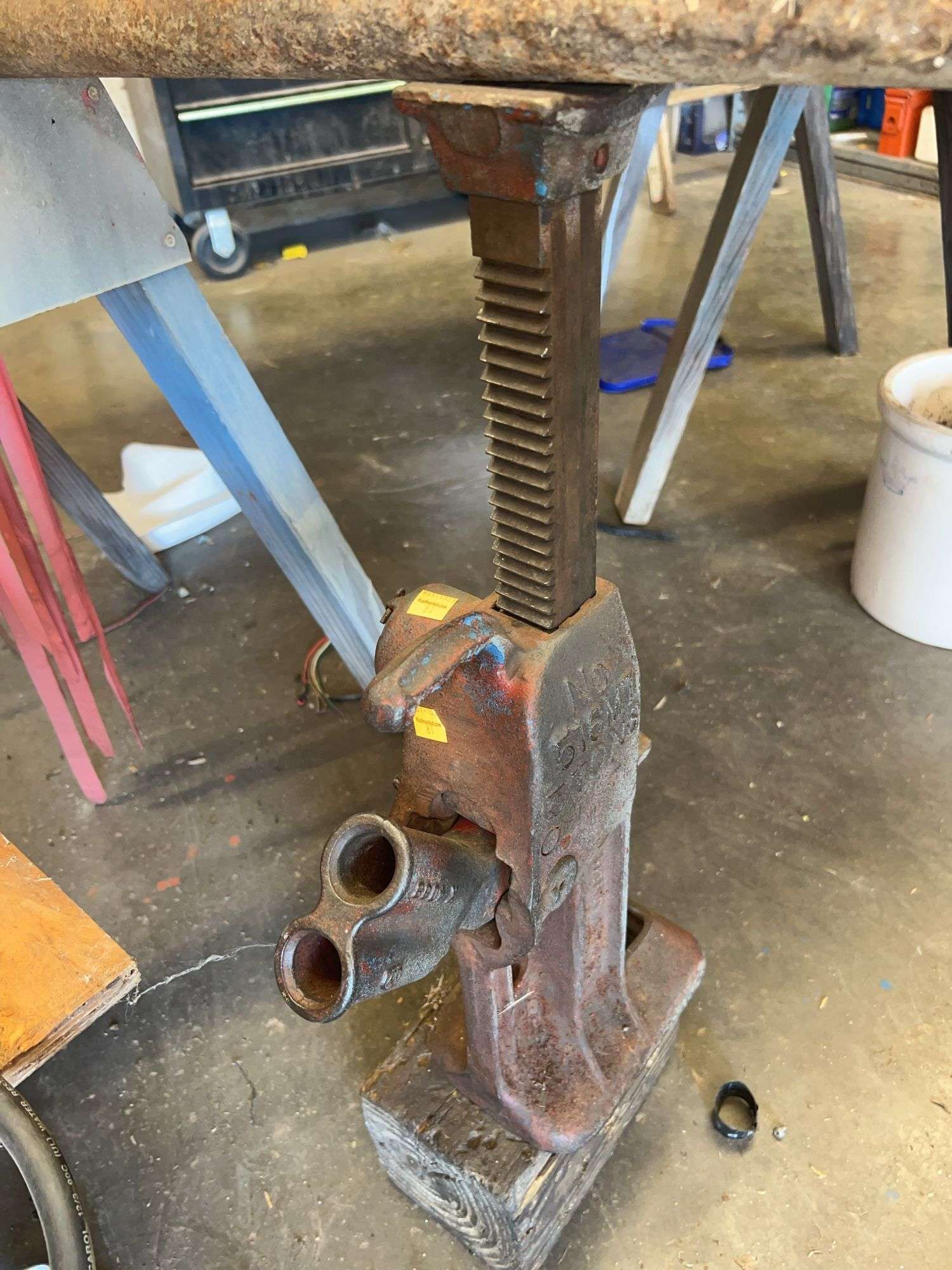 516M7 5 Ton Jack - Kaufman Realty & Auctions