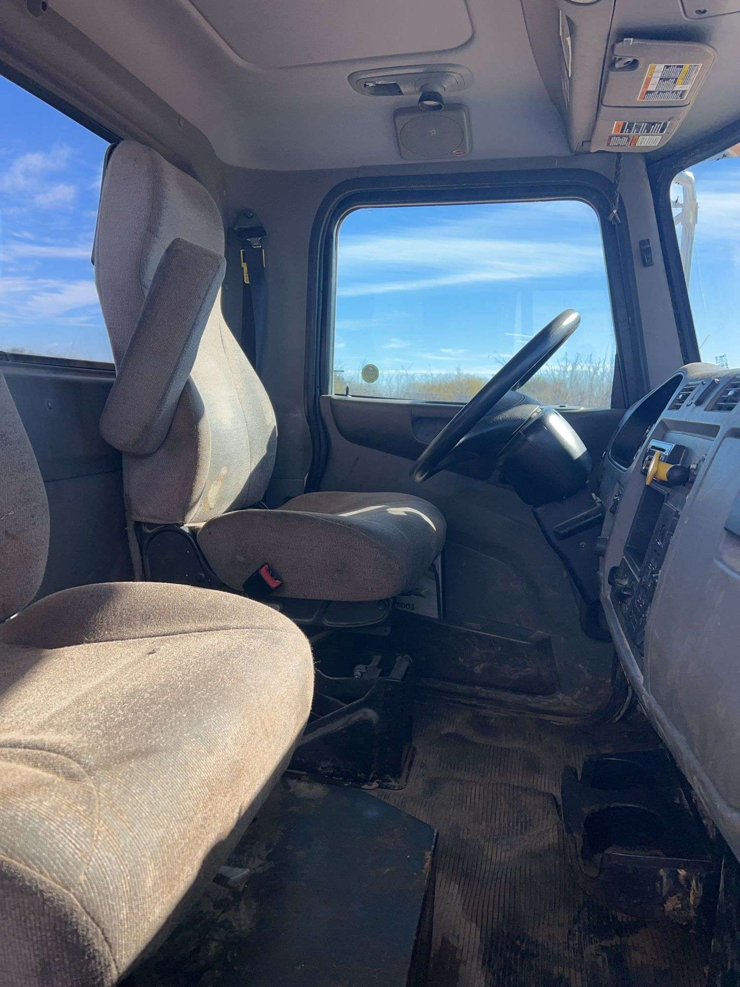 2018 Peterbilt PB348 showing 43,073 mi, 6,155 hrs - runs - Kaufman ...