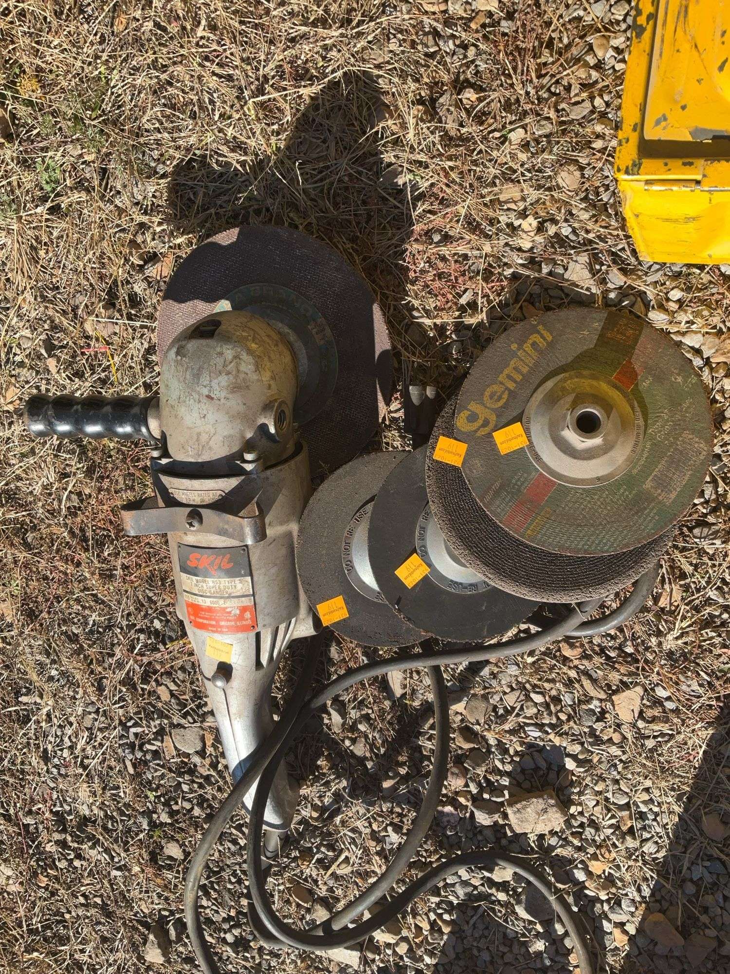 Skil 7” Super Duty Grinder, Grinding Discs - Kaufman Realty & Auctions