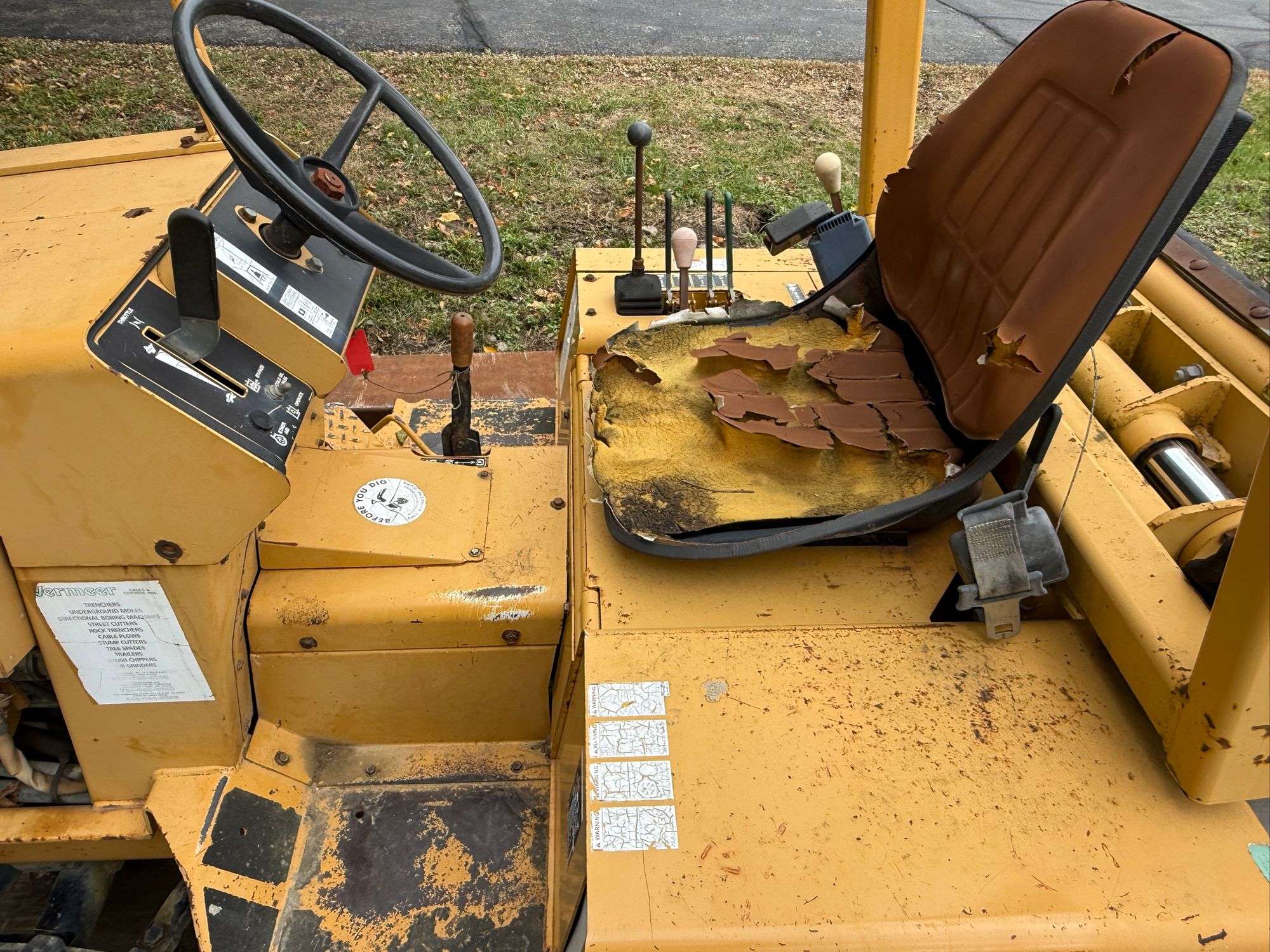 VERMEER 3550A TRENCHER WITH 1,111 HOURS. WORKS GOOD. - Kaufman Realty ...