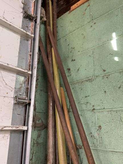 DIGGING IRONS AND TOOLS - Kaufman Realty & Auctions