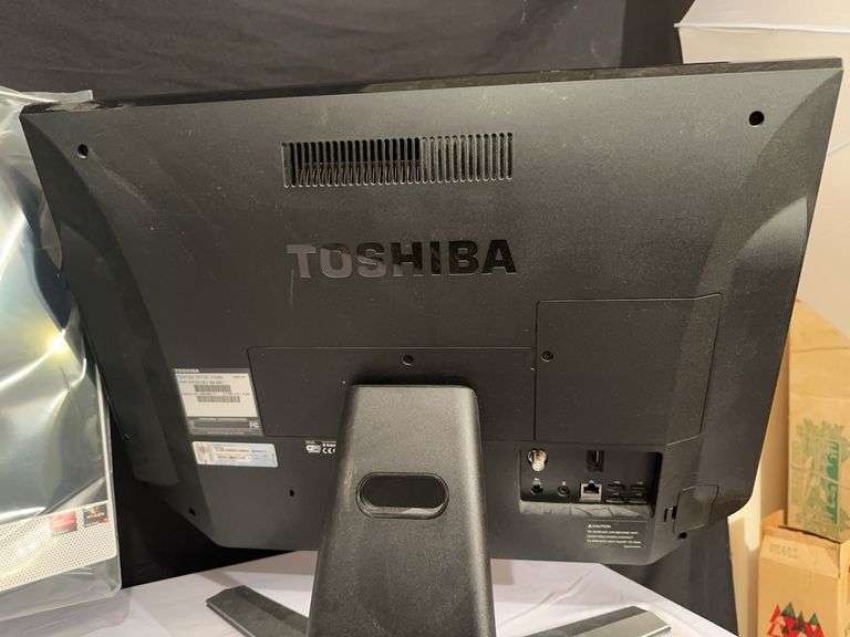 HP Monitor and Toshiba Monitor w/ Keyboards, and Mouse - Kaufman Realty ...