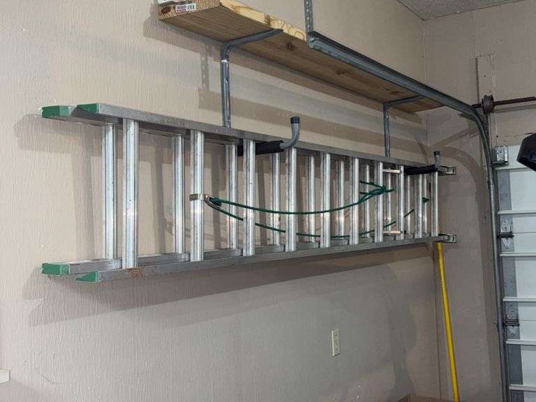 WERNER ALUMINUM 20’ EXTENSION LADDER - Kaufman Realty & Auctions