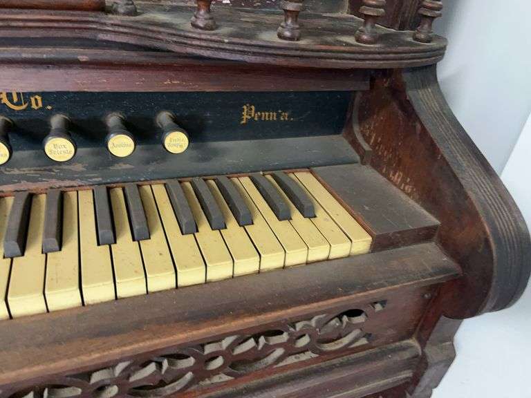 Antique Weaver Organ - Kaufman Realty & Auctions