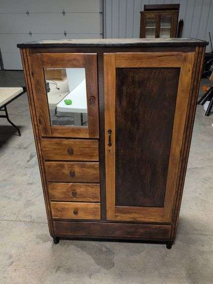 Cedar lined chifferobe - 39” x 18” x 60” tall - Kaufman Realty & Auctions
