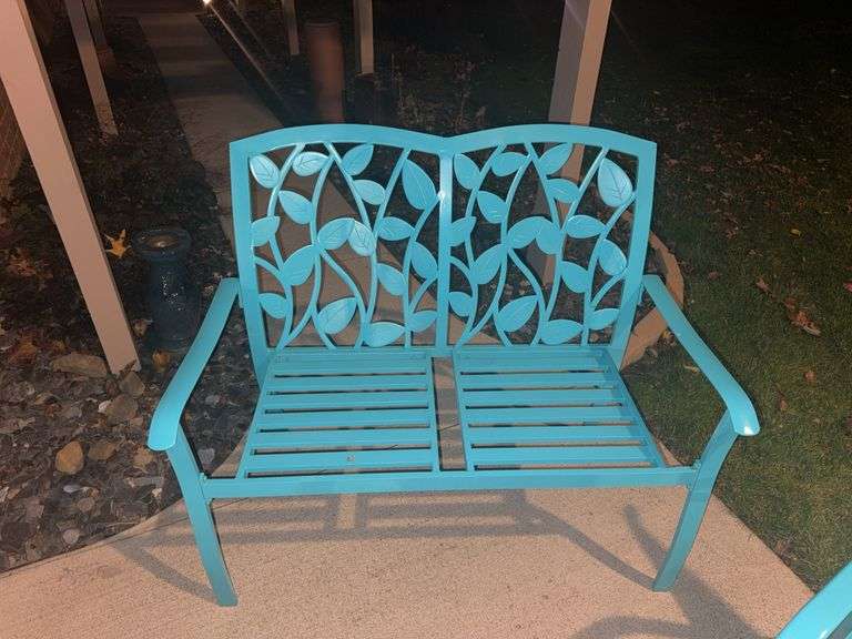OUTDOOR PATIO DOUBLE SEATER - Kaufman Realty & Auctions