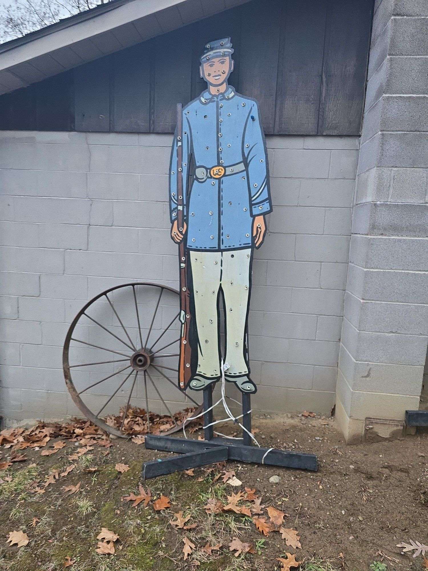 WOODEN LIGHTUP SOLDIER 8' TALL - Kaufman Realty & Auctions