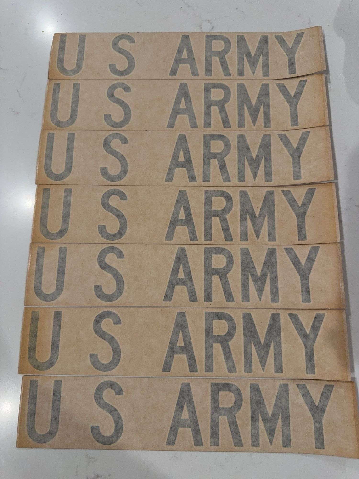 7 US ARMY DECALS - Kaufman Realty & Auctions