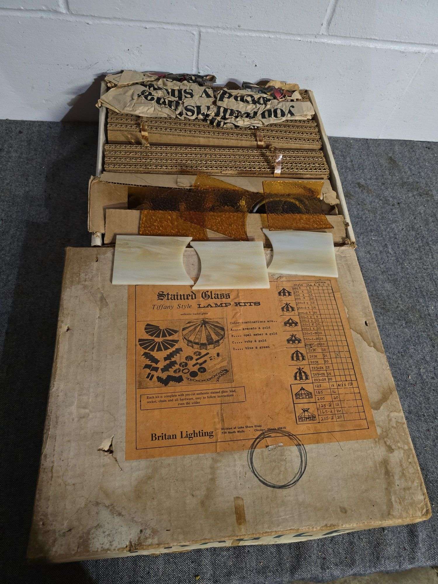 TIFFANY STYLE STAINED GLASS LAMP KIT NIB - Kaufman Realty & Auctions