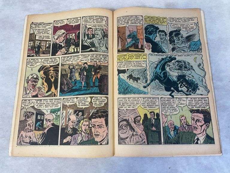 Complete Voodoo #7 Comic Book - Kaufman Realty & Auctions
