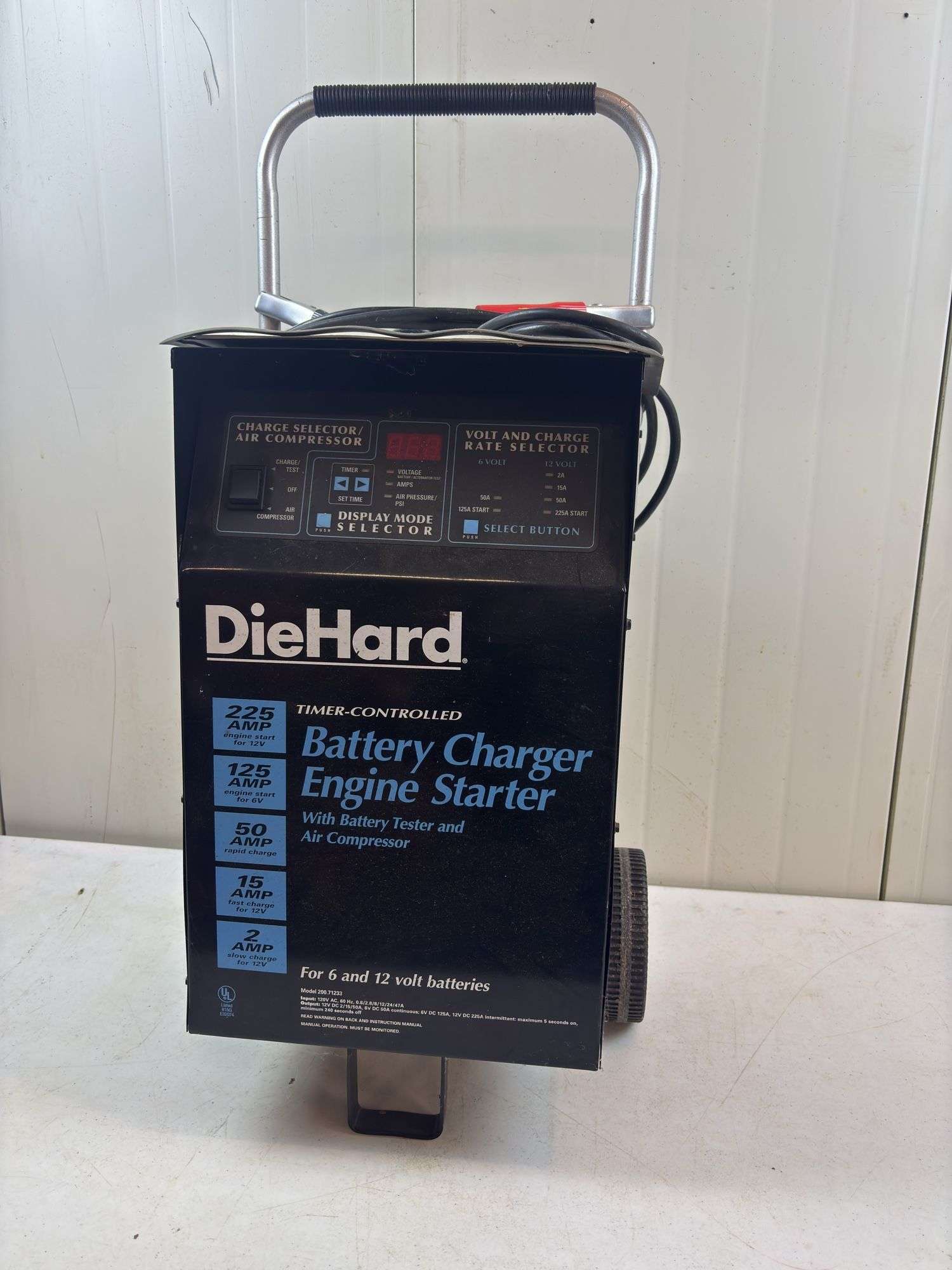 Diehard Battery Charger / Engine Starter - Kaufman Realty & Auctions