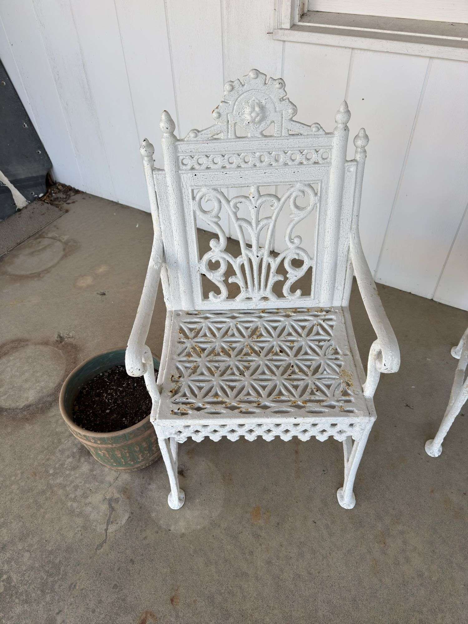Wrought iron patio set - Kaufman Realty & Auctions