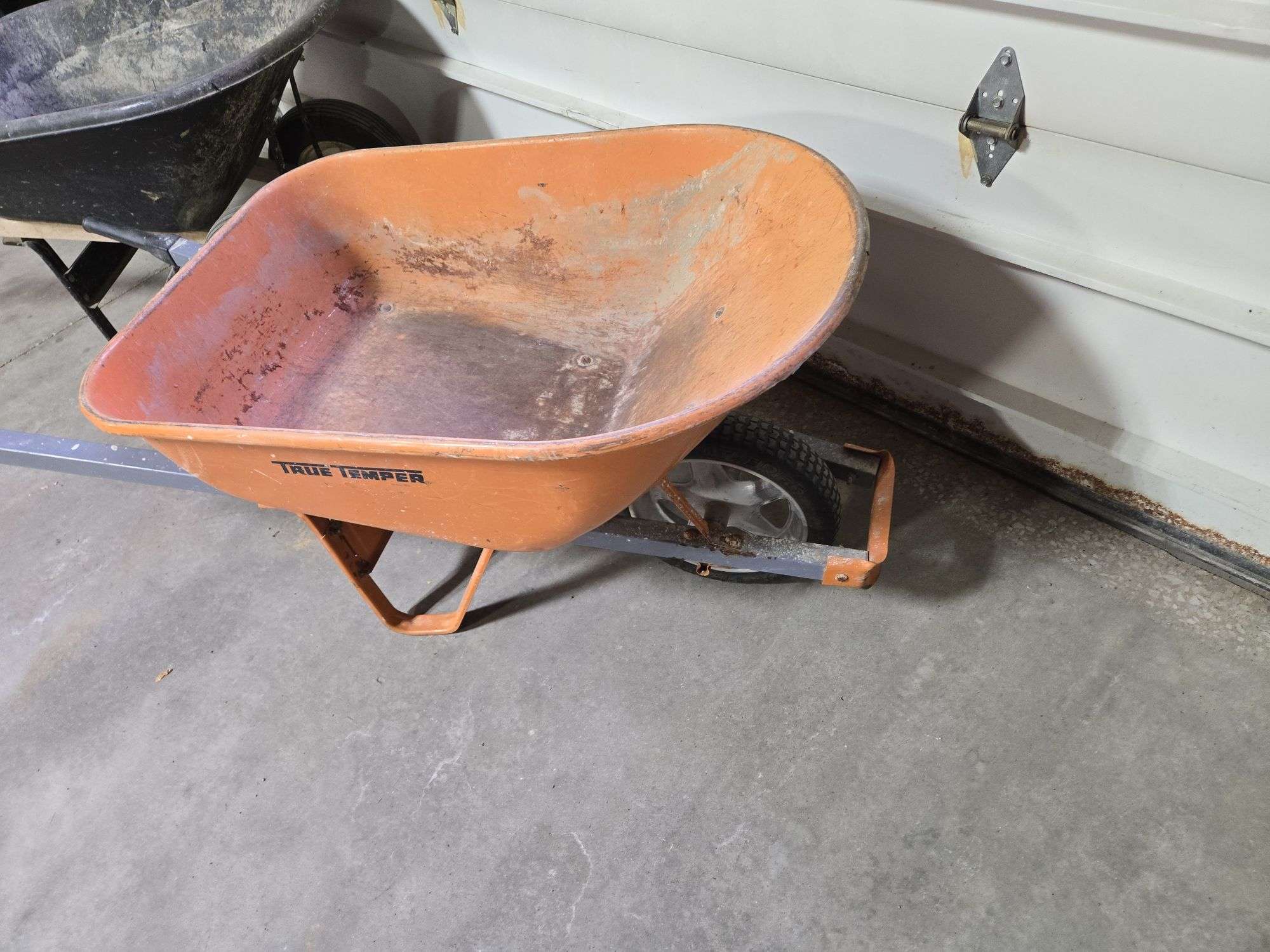 True Temper metal & 2 wheeled wheelbarrows - Kaufman Realty & Auctions