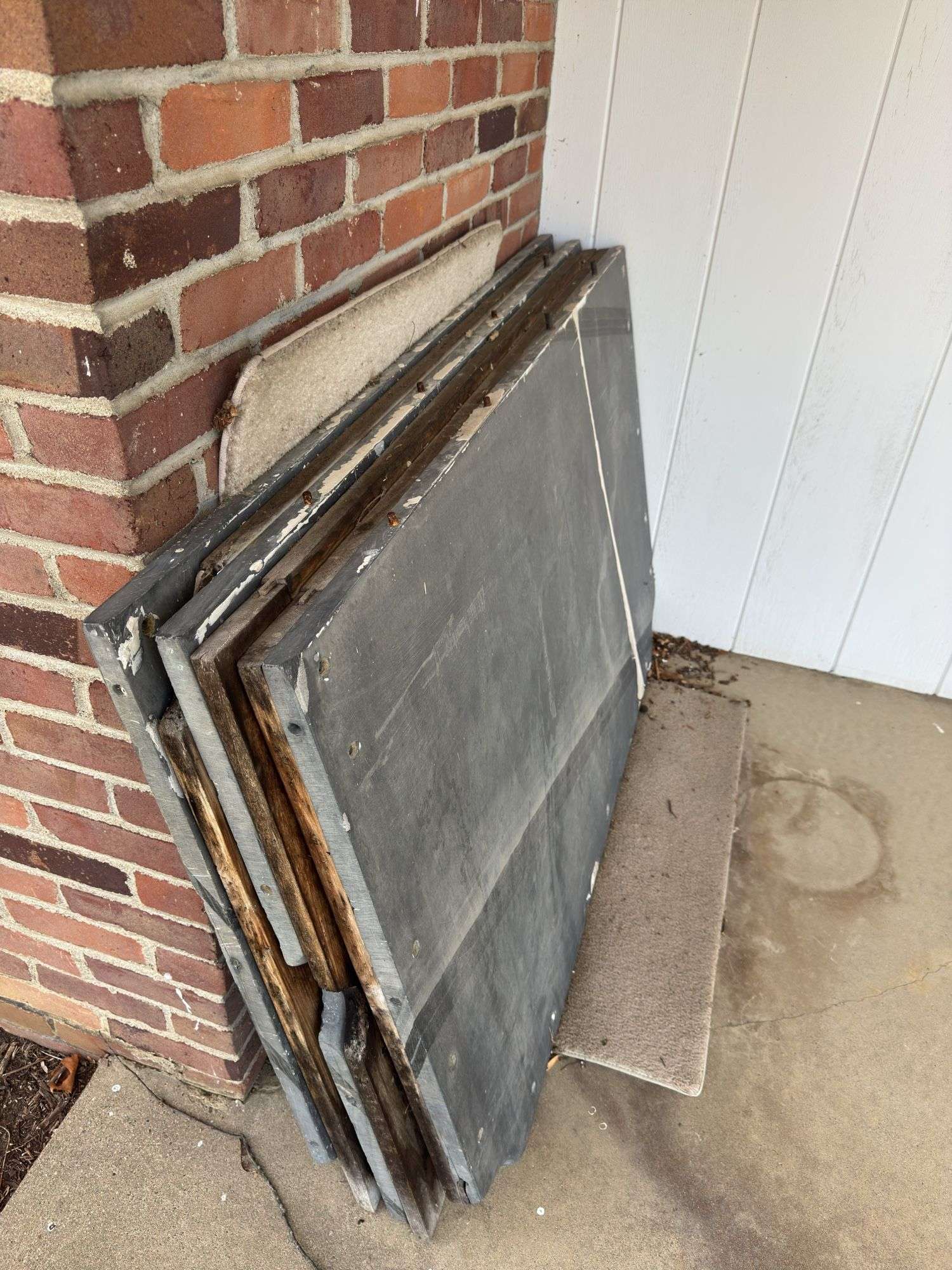 Pool table slate pieces - Kaufman Realty & Auctions