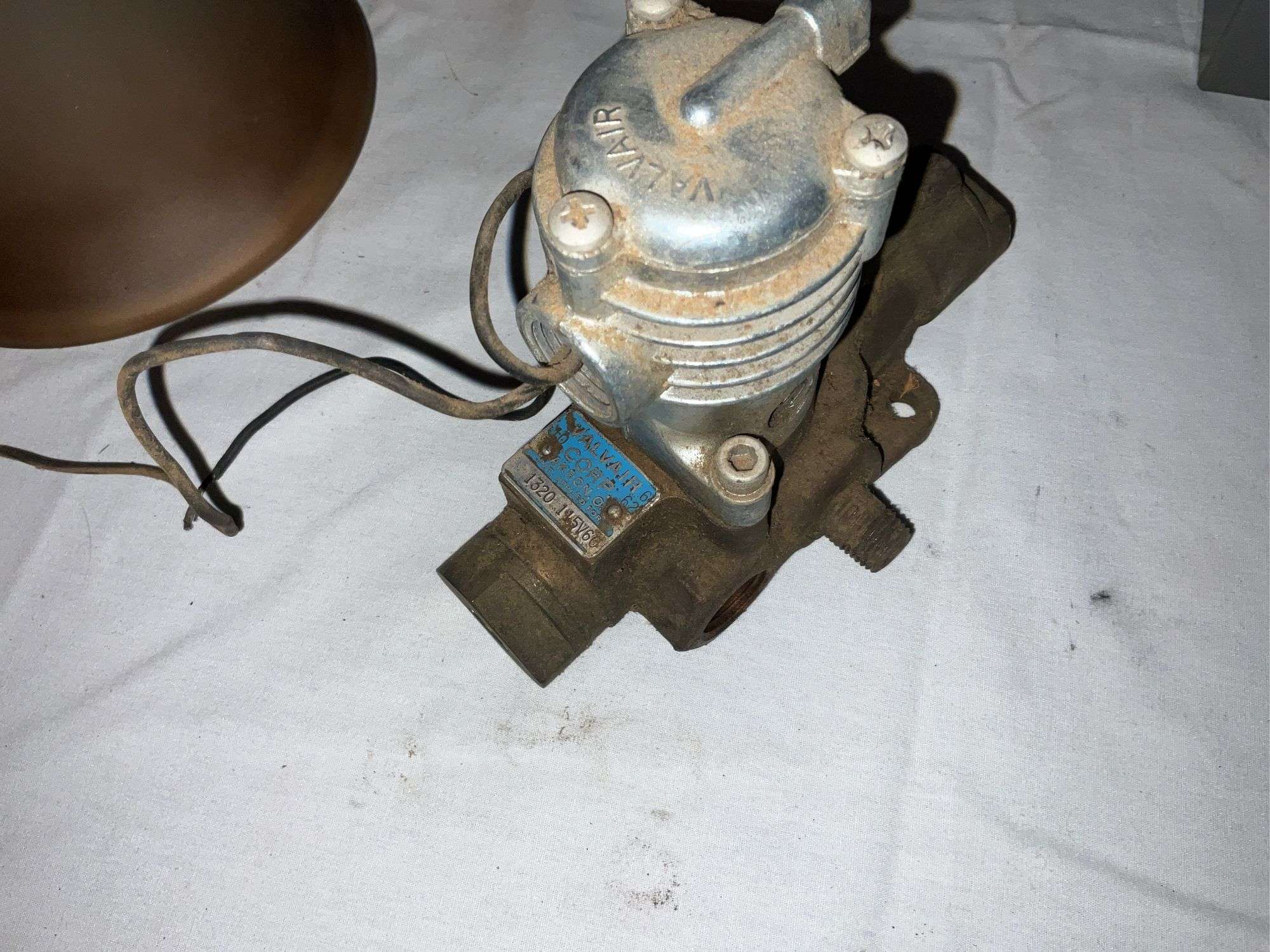 Timer, hyd part, metal boxes - Kaufman Realty & Auctions