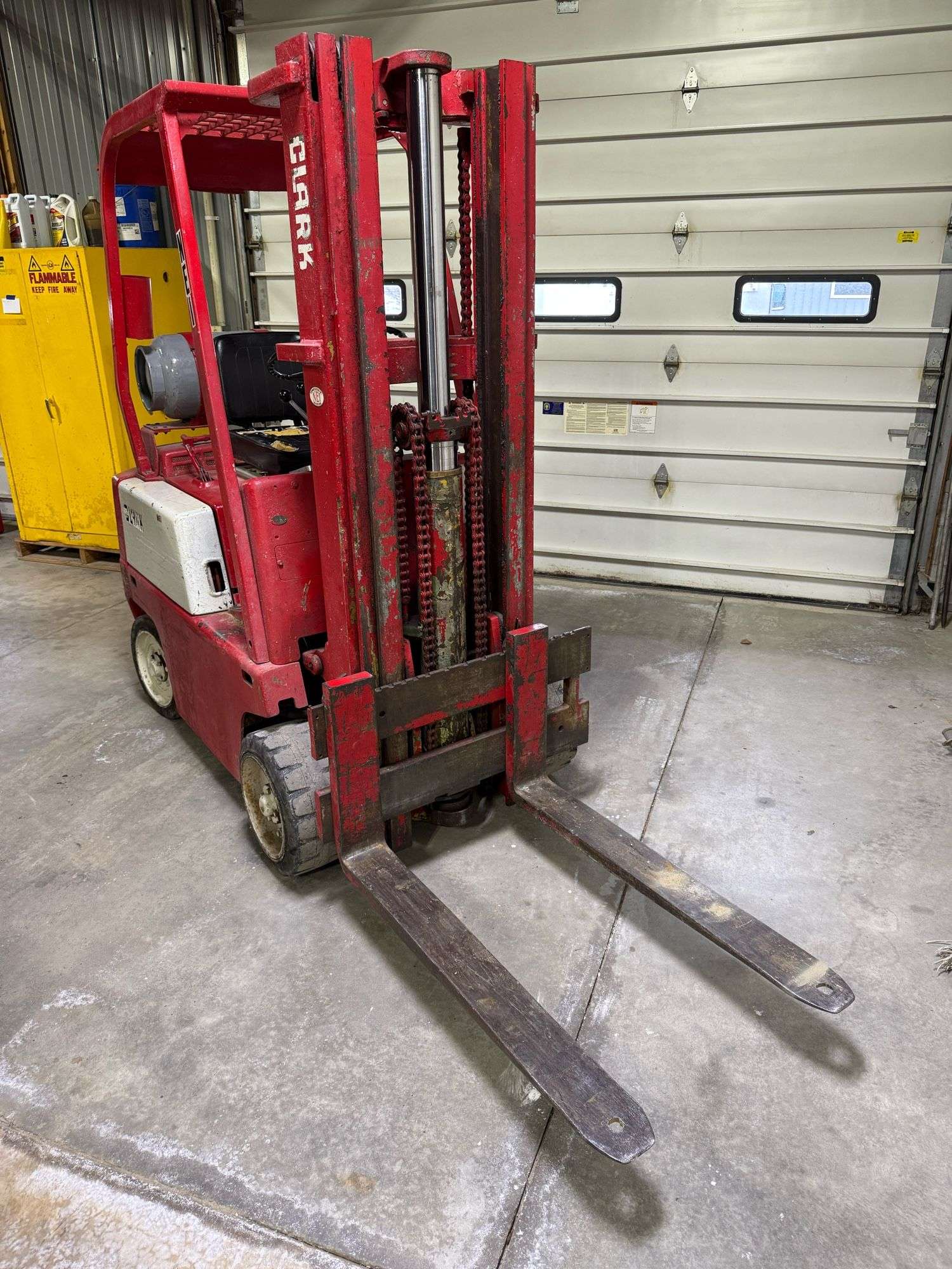 Clark C500-30 forklift, propane tank included (see description regards ...