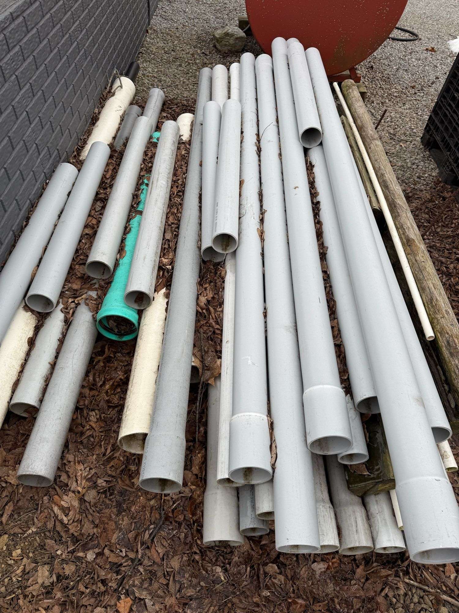 Pile with 3''& 4'' PVC schedule 40 / & misc conduit - Kaufman Realty ...