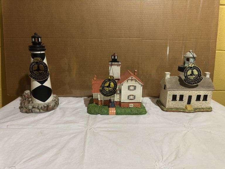 GEO Z LEFTON LIGHTHOUSE COLLECTION - Kaufman Realty & Auctions