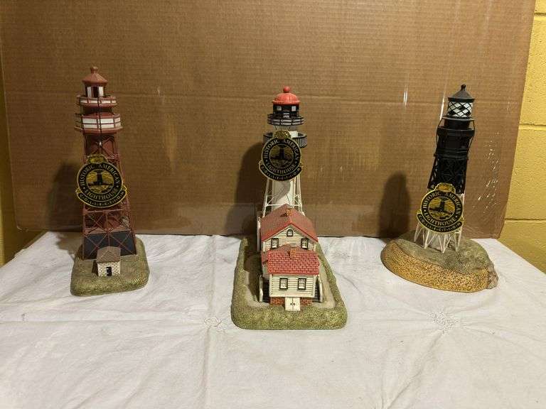 GEO Z LEFTON LIGHTHOUSE COLLECTION - Kaufman Realty & Auctions