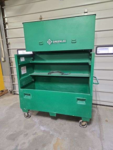 Greenlee 4860 flat-top box- 48"x60"x30" - Kaufman Realty & Auctions