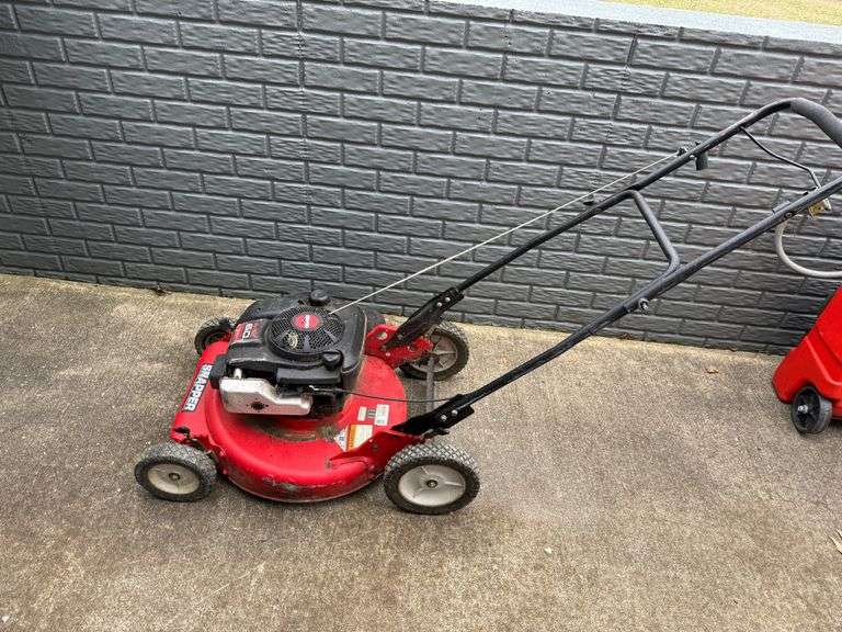 Snapper push mower - Kaufman Realty & Auctions