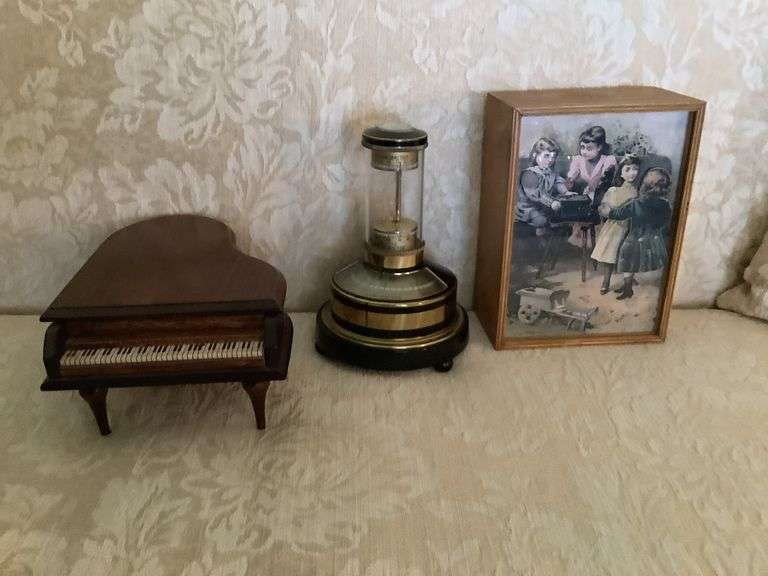 Barometer. Musical box kingdom (edelweiss). Piano music box - Kaufman ...