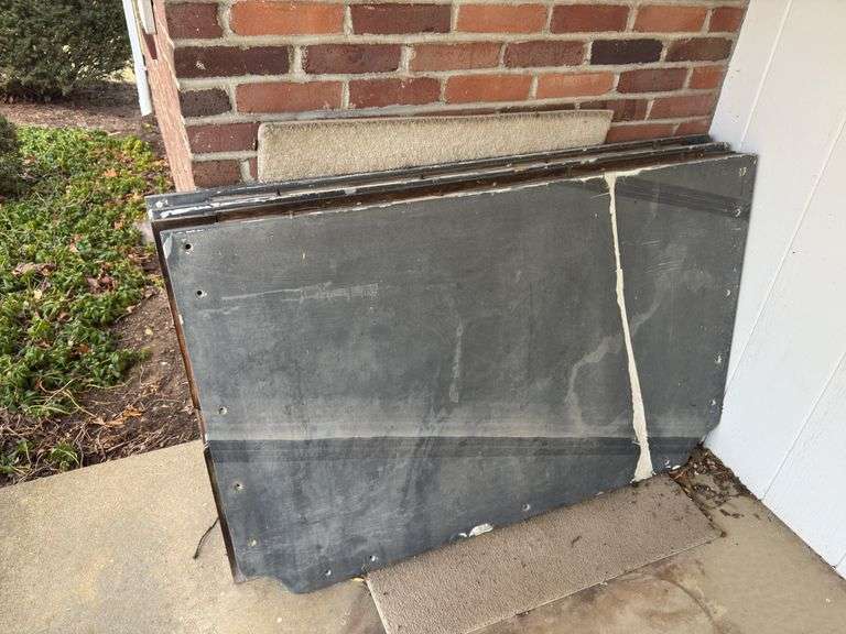 Pool table slate pieces - Kaufman Realty & Auctions