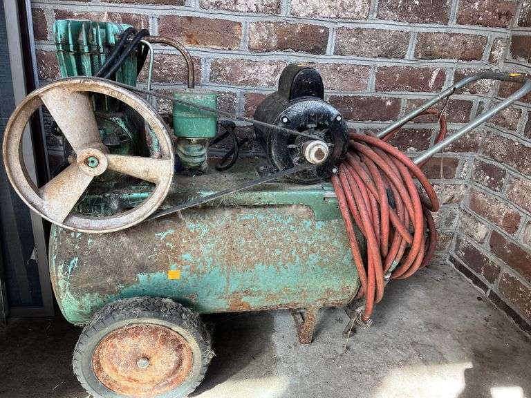 Air Compressor - Kaufman Realty & Auctions