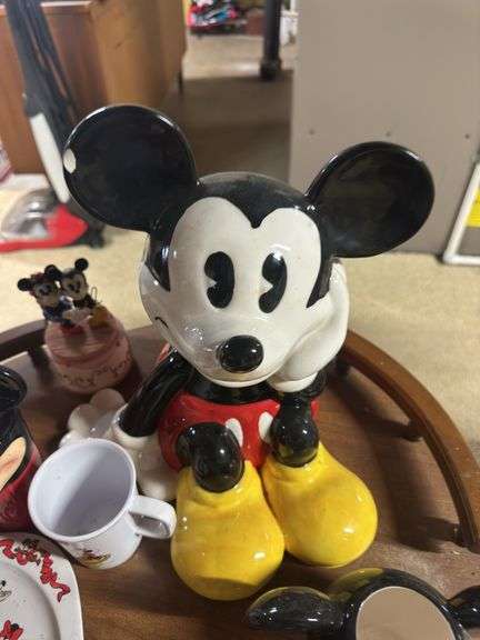 MICKEY MOUSE COLLECTIBLES - Kaufman Realty & Auctions