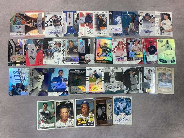 (34) Mostly Baseball Signed Trading Cards - Kaufman Realty & Auctions