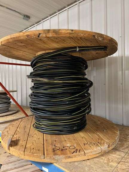 Partial spool 250 KCM 250 250 4/0 AL underground service wire - Kaufman ...