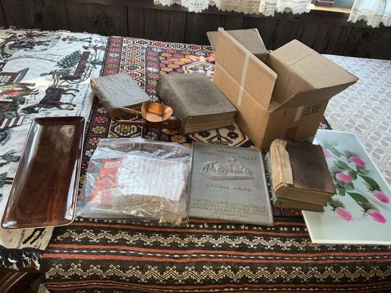 Vintage books, clothepins - Kaufman Realty & Auctions