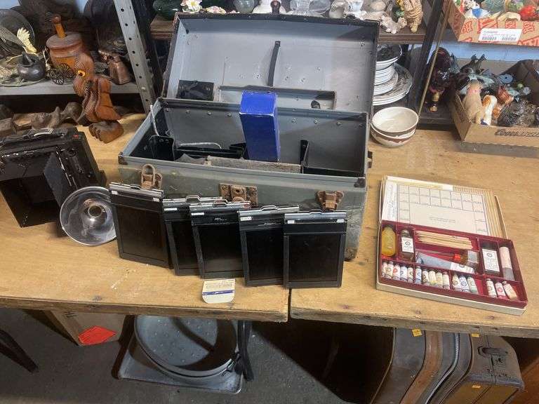 Graflex Antique camera set w/ flash film holders & Marshall’s color set ...